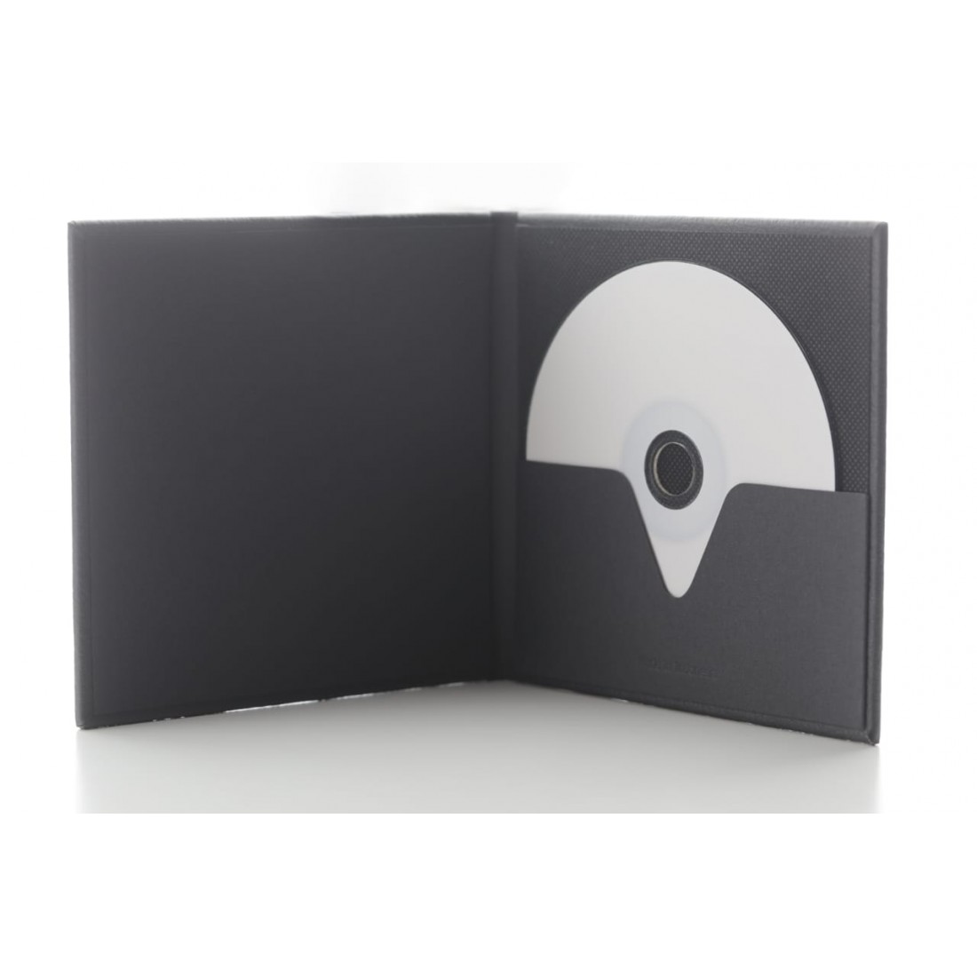 CD Cover Black - Protect and Present Your Disc Collection (999155)