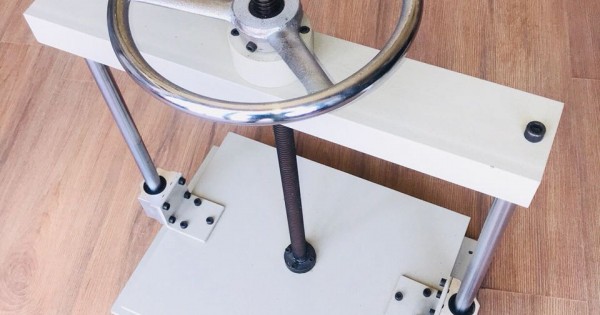 Manual Pressing Machine - Versatile and Efficient Solution for Various ...